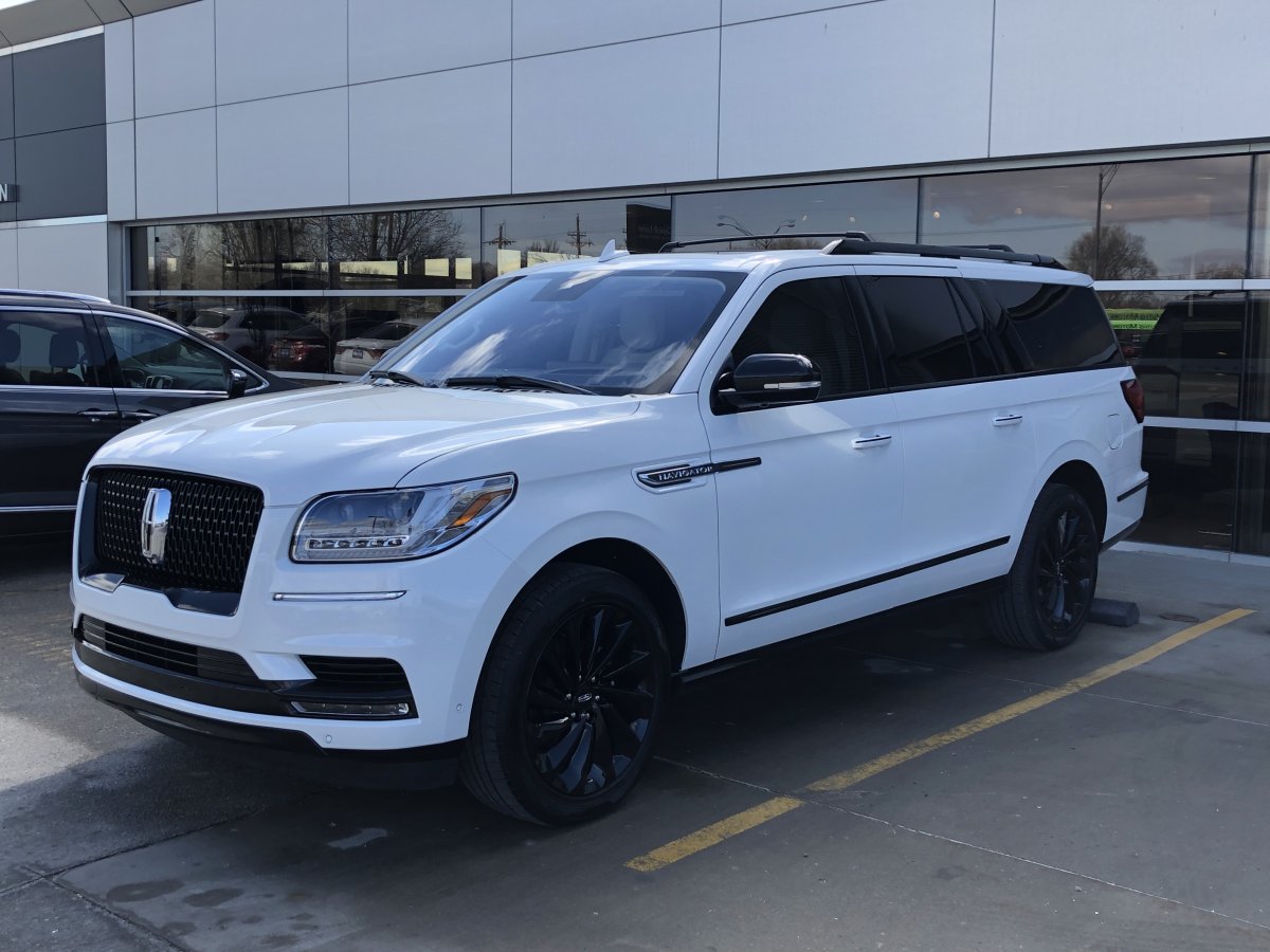 2020 white monochromatic chrome delete done - Lincoln Navigator Forum ...